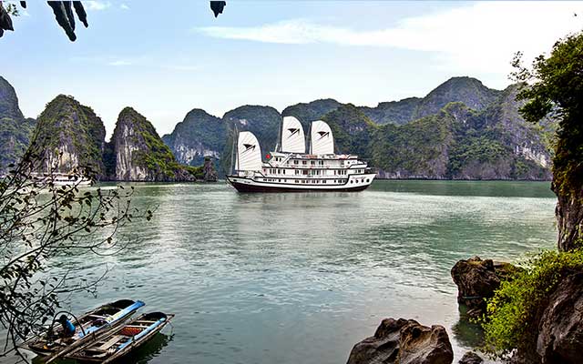 Signature Cruise - Signature Cruise Halong Bay | Easy Booking Online