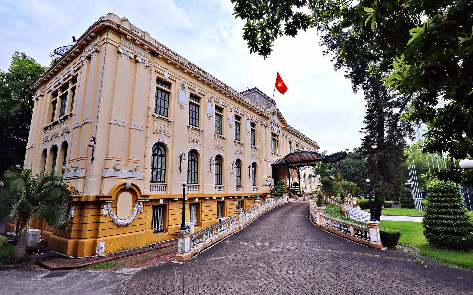 Top 15 French colonial architecture sites in Hanoi | Vietnam Travel